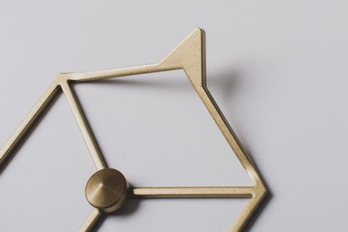 Polyhedra Knagg Stiga Gull 9.5x9cm | Multitrend